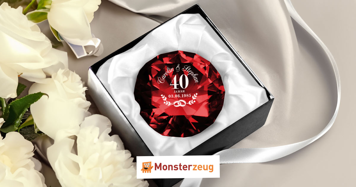 Roter Diamant Kristall mit Gravur – Geschenk zum 40. Hochzeitstag